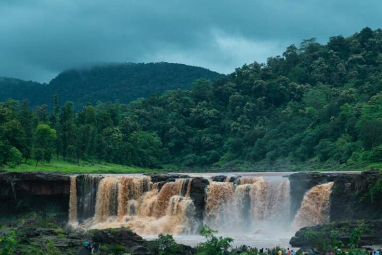 10 Best Places to Visit in Botad